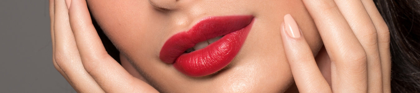 Lip Makeup Online | Lipsticks, Glosses, Liners & More – Siyara Beauty