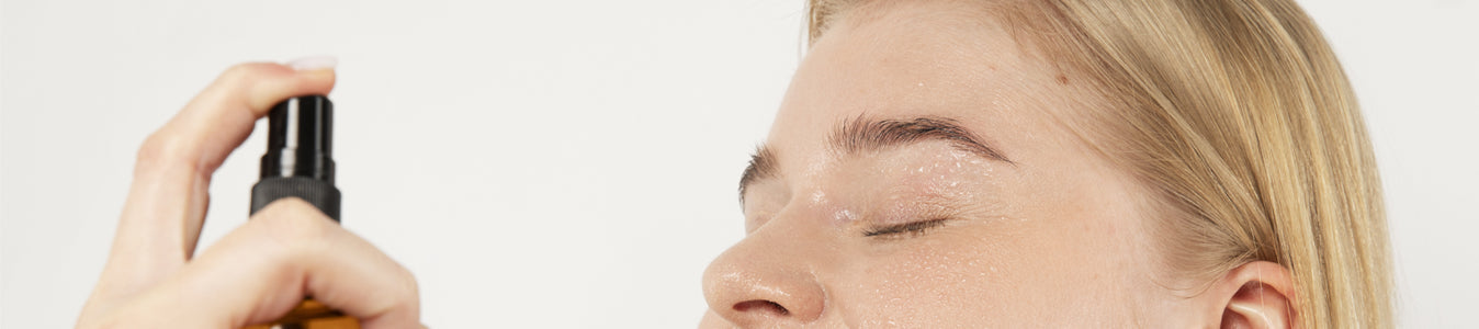Makeup Setting Sprays Online | Lock In Your Look – Siyara Beauty